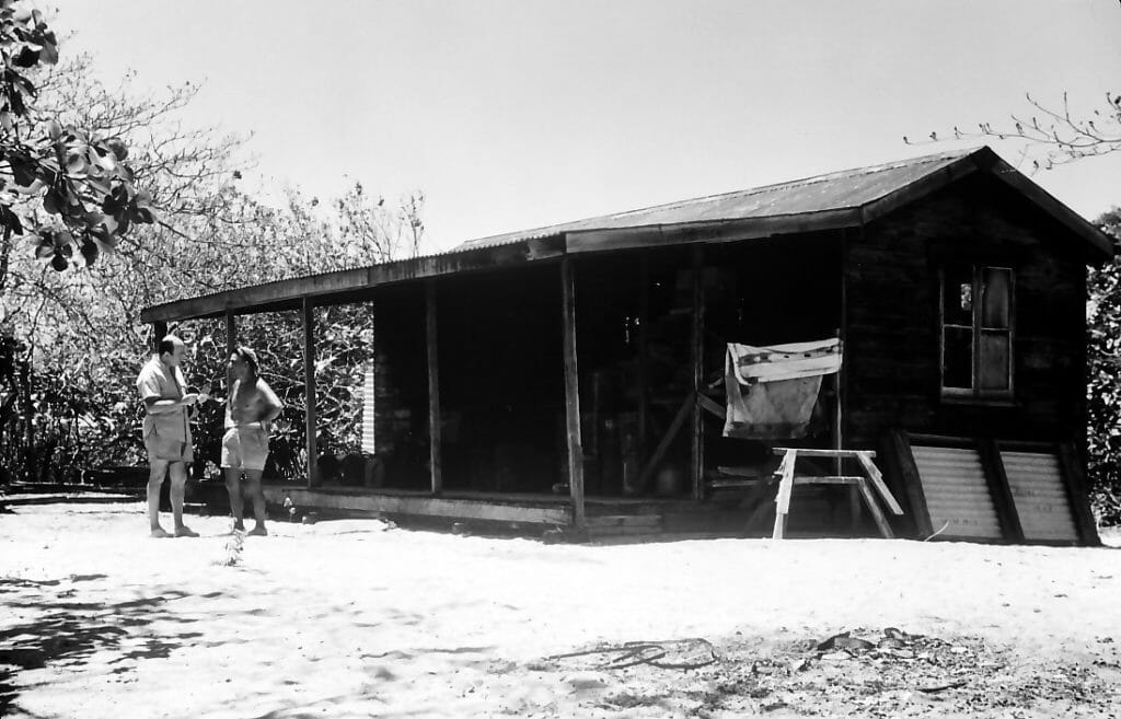 Ninety years of change on the Great Barrier Reef - Global Coral Reef ...